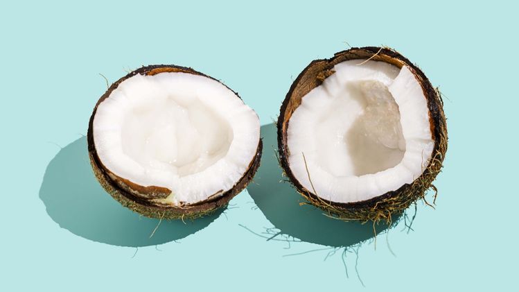 Coconuts not allowed in flights: एयरप्लेन में क्यों नहीं ले जा सकते ...