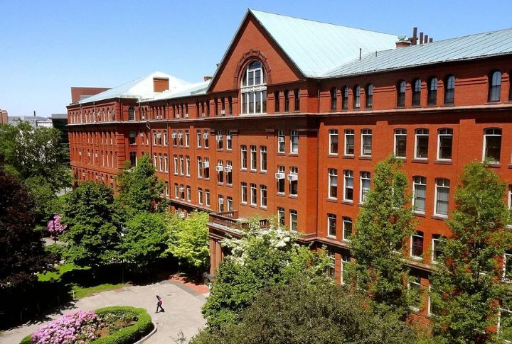 Inside The World Of Ivy League Students