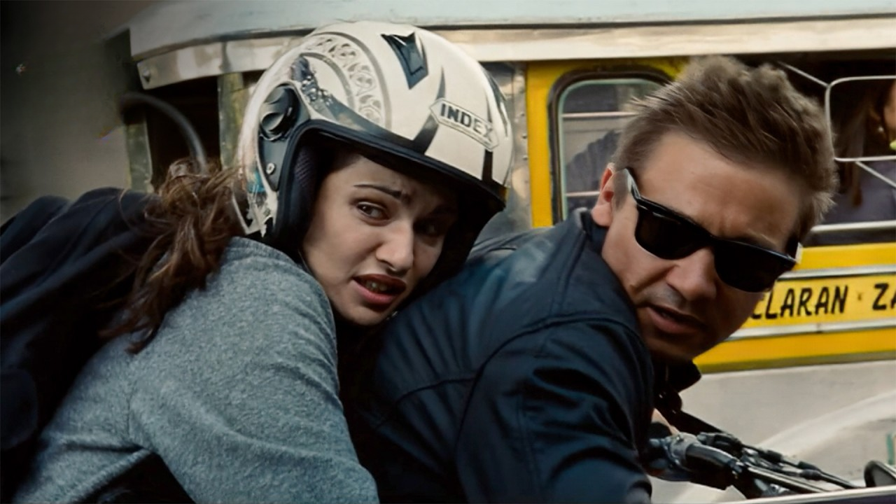 Aaron Cross' Final Chase Scene - The Bourne Legacy