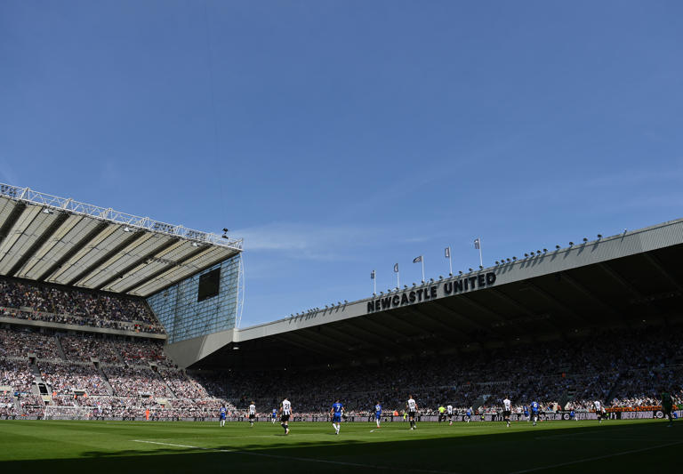 What did Kieron Dyer actually say to Lee Bowyer that sparked their ...