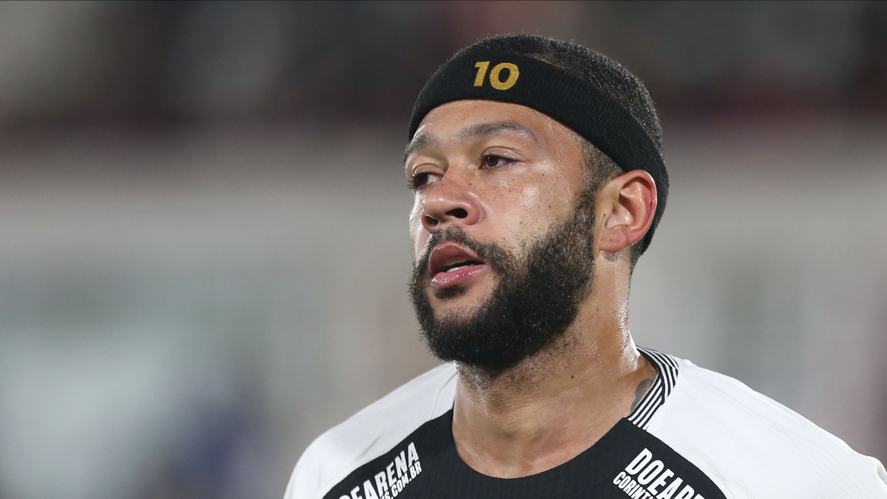 Memphis Depay waiting on €1.7m payment from Corinthians as Dutch ...