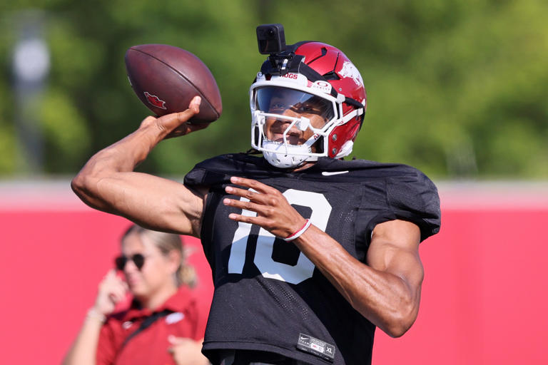 How Taylen Green impressed Bobby Petrino during Arkansas football's ...