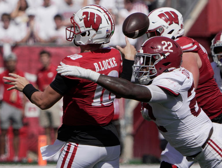 11 Alabama players named to Coaches 2025 preseason All-SEC Team