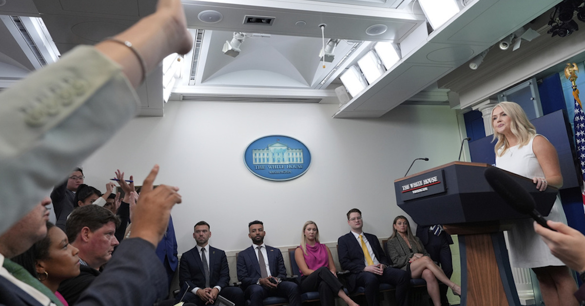 New Poll Hits Media Hard As Americans See Journalists Losing ‘Influence ...
