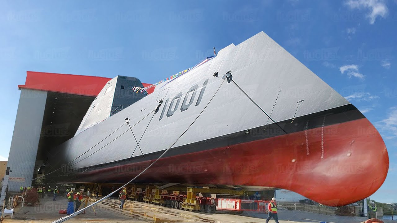 Why the US Navy constructed just three of these unusual destroyers