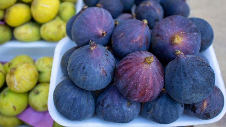 How To Pick All The Good Figs At The Supermarket
