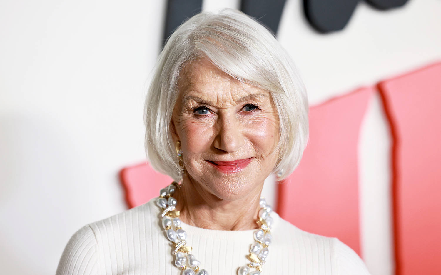 Helen Mirren Recalls Her Response to an Interviewer's 'Awful' Comment ...