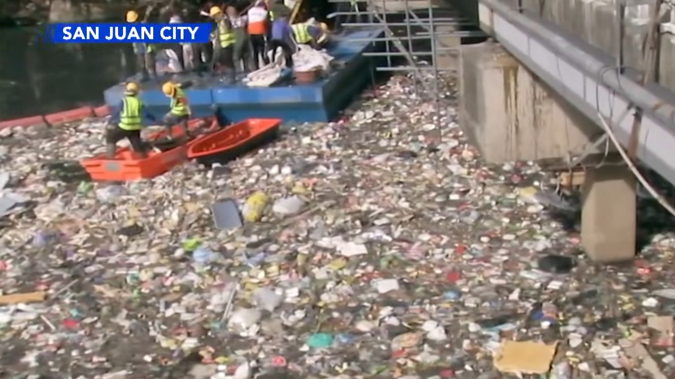 Stiffer fines eyed for those throwing trash in Metro Manila waterways