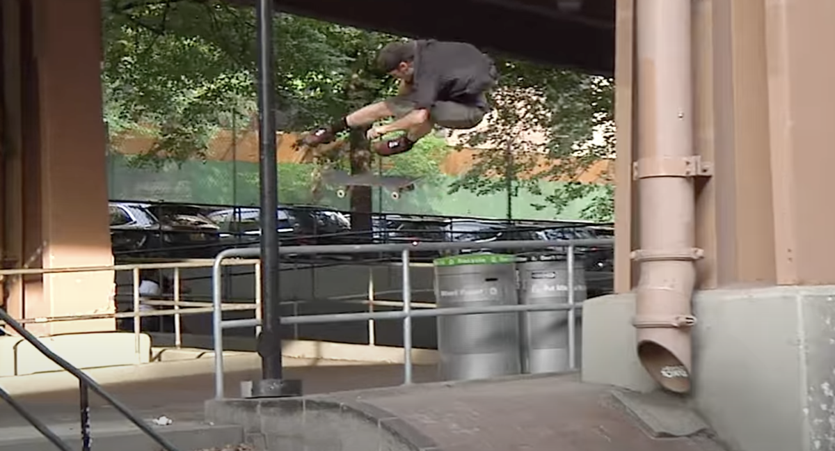 Johnny's Spitfire Vid : Karim, Antonio, Max, Andrew, Cyrus