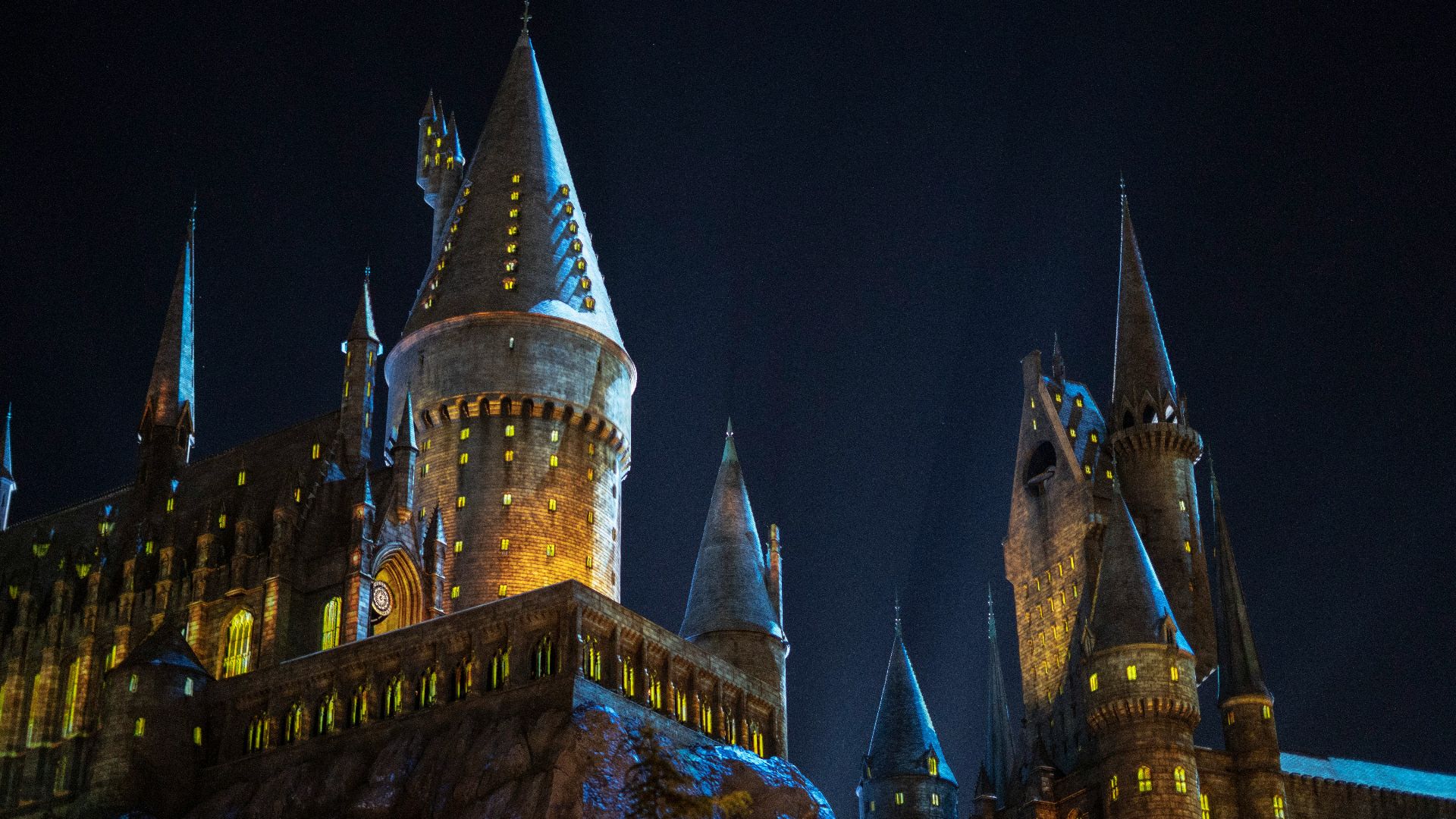 20 Places In The Wizarding World We Wish We Could Visit