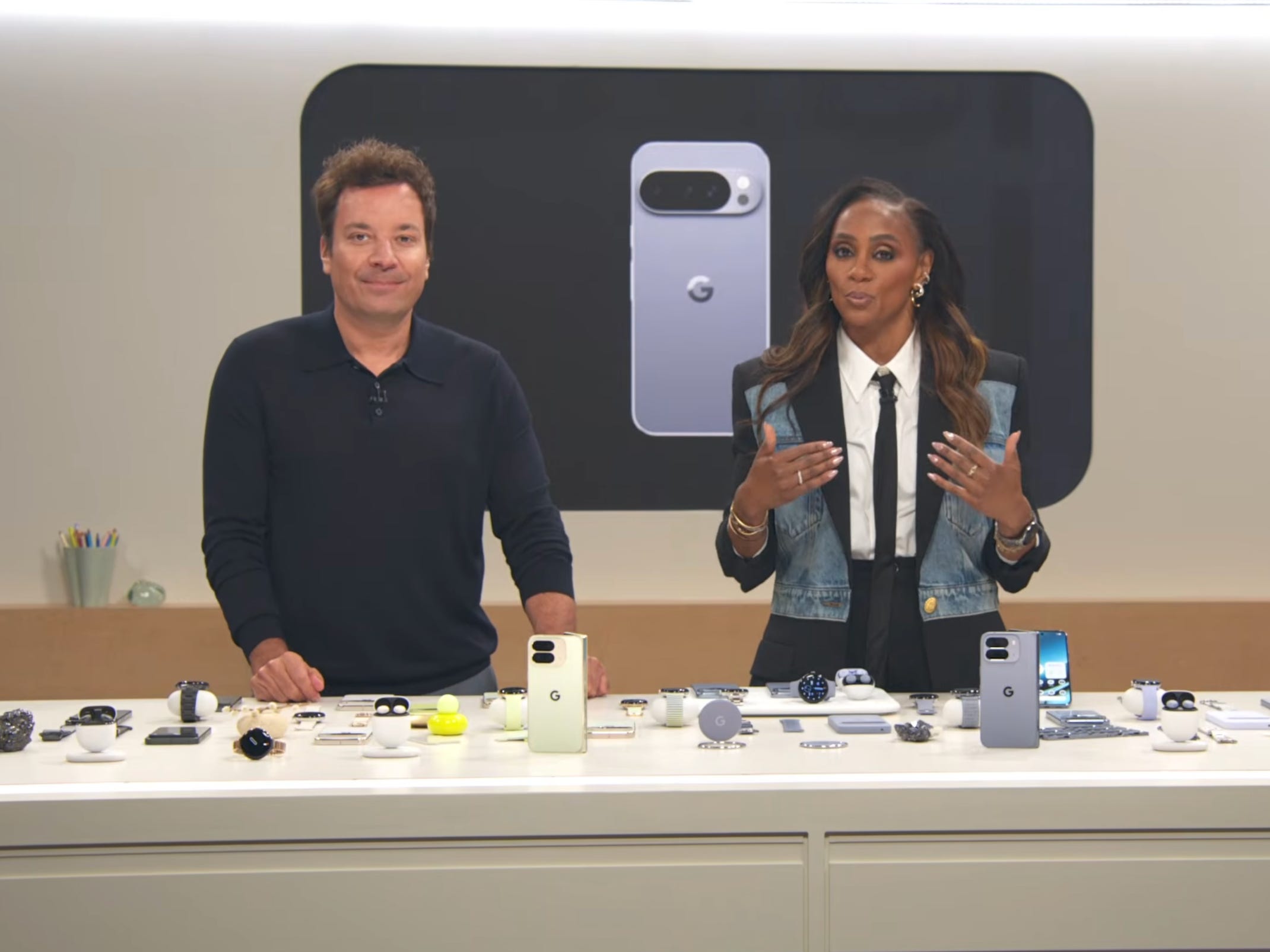 Google jabs at Apple's 'broken promises,' walled garden, and the 'tired ...