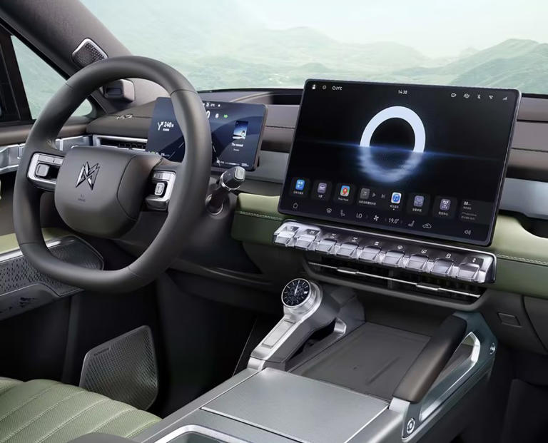 The 'M-Hero M817' Is China’s Body-On-Frame Overlanding Beast With Both ...