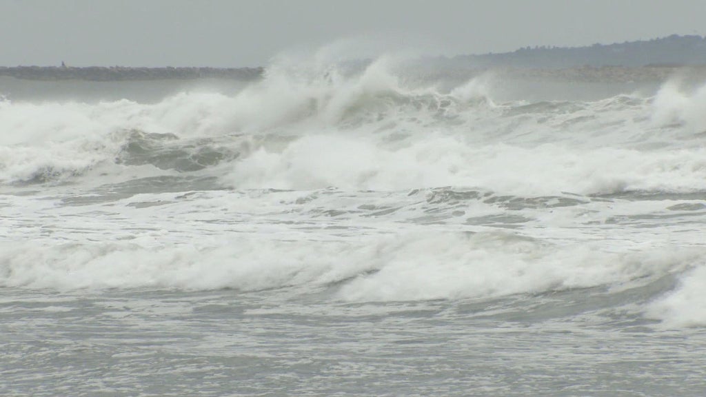 Hurricane Erin is forcing several beaches in Massachusetts to close for ...