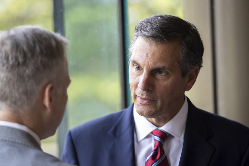 Mike Collins argues he can unite Georgia GOP in challenge to Democratic ...