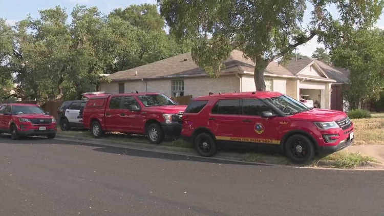 Investigation underway after deadly house fire in South Austin
