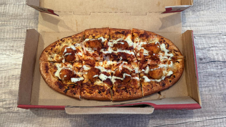 Review: Pizza Hut's Crafted Flatzz Are Tasty But Not Craveworthy