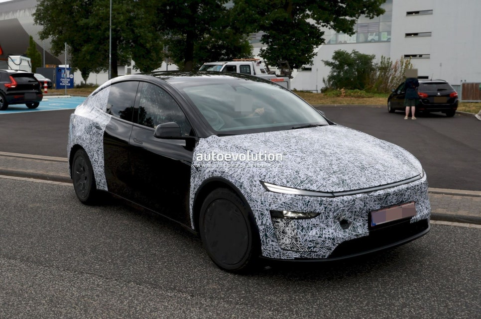 Tesla’s Model YL Stretches 7 Inches to Finally Fit a Real Third Row