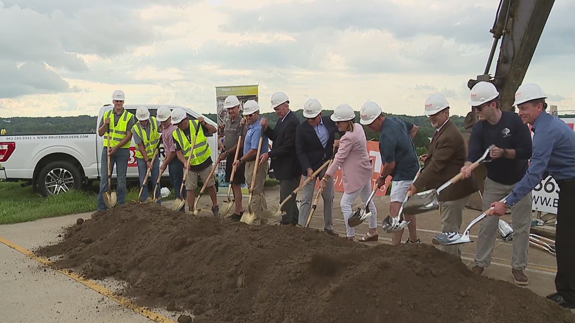 YMCA breaks ground on new LeClaire facility