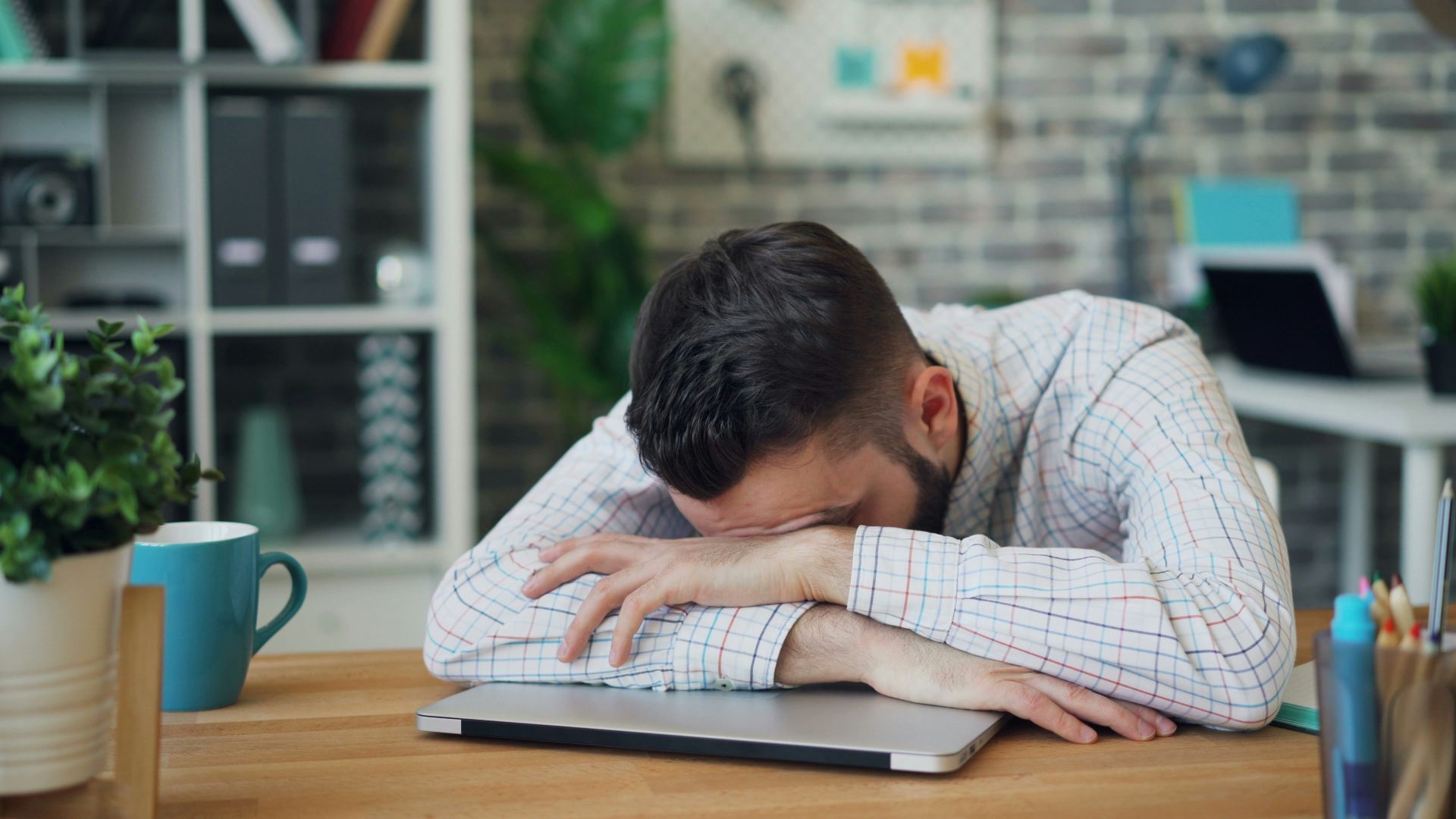Low Energy: 20 Reasons Why You're Always Feeling Tired