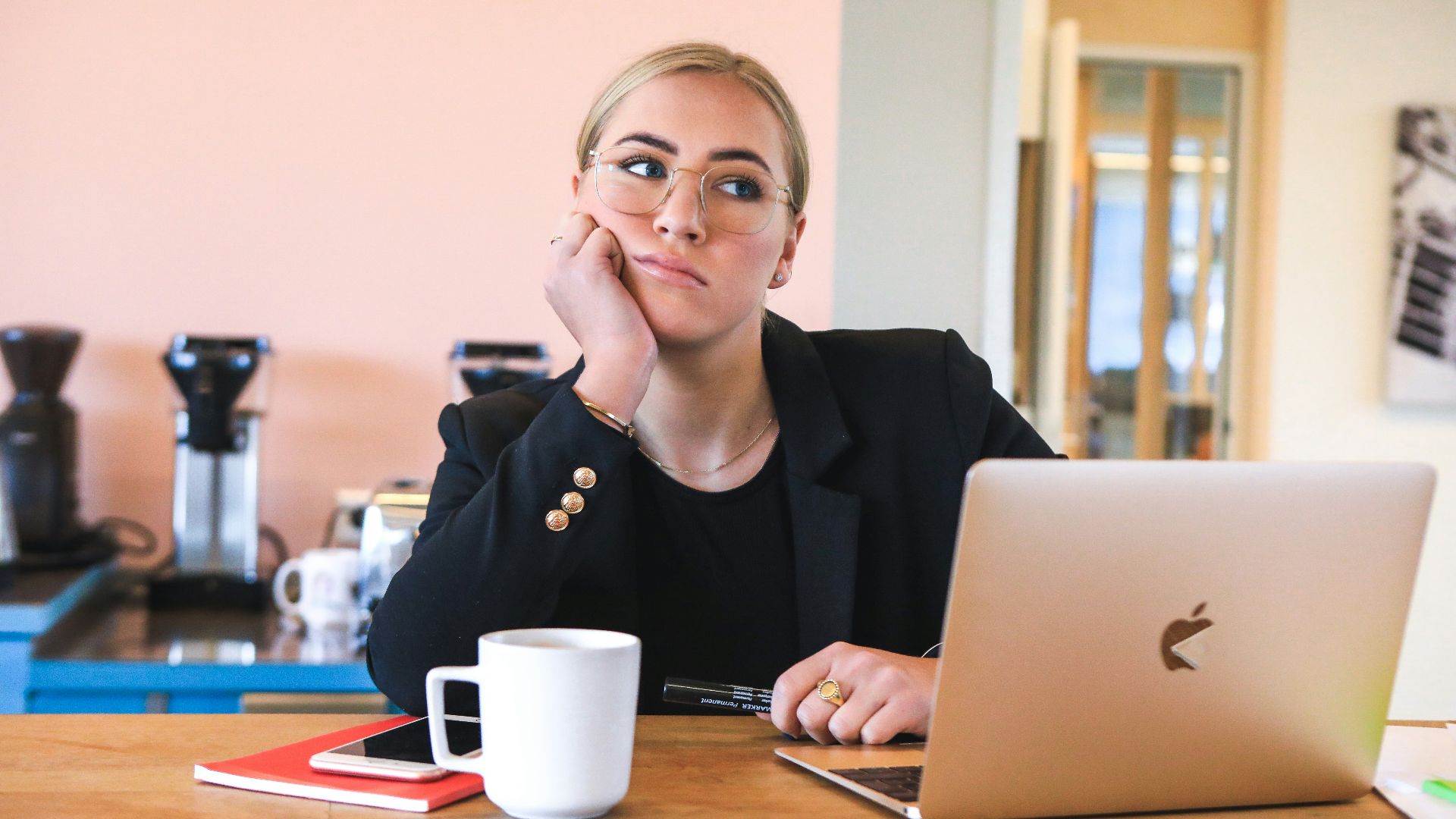 20 Common Bad Habits Most People Have