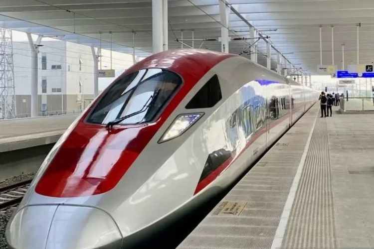 KCIC Batalkan 8 Perjalanan Kereta Cepat Whoosh Imbas Gempa Bekasi, Siapkan Refund Tiket 100 Persen