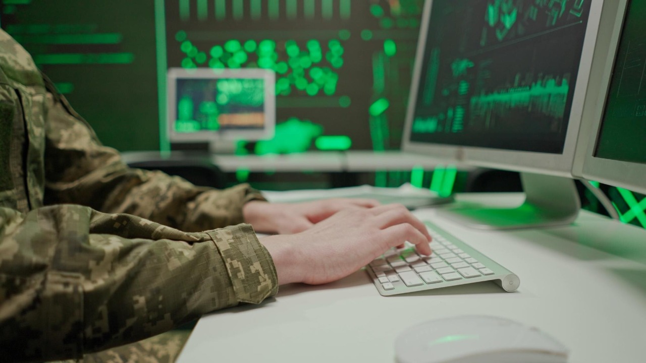 9 military gadgets that later became consumer tech