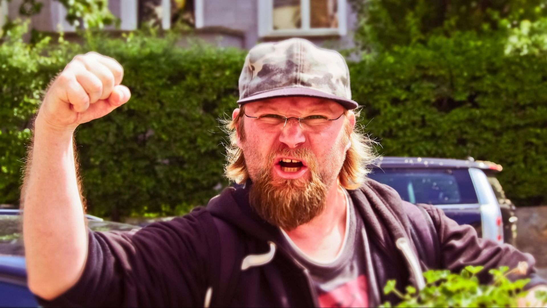 10 Signs Your Neighbors Actually Like You 10 Signs They Don T