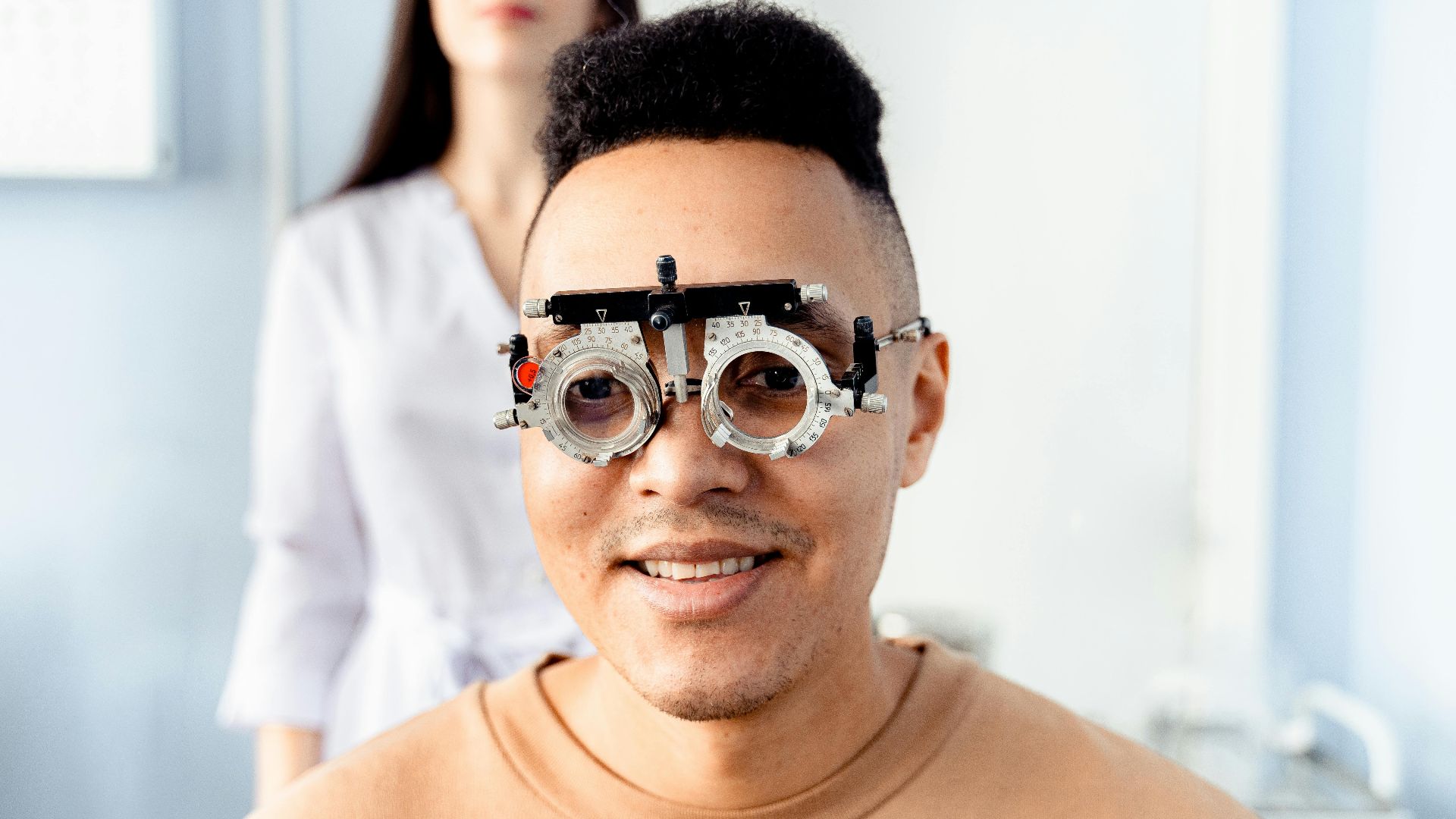 10 Signs It’s Time For An Eye Exam & 10 Tips For A Successful Visit