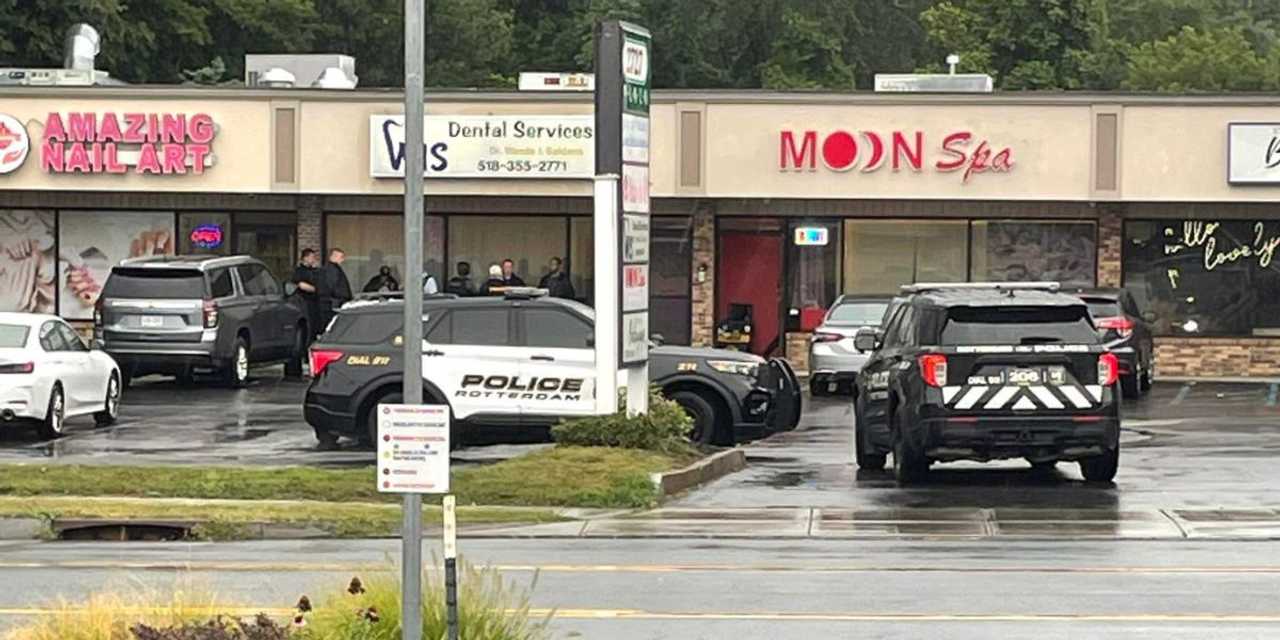 FBI Agents At Moon Spa In Rotterdam Amid Investigation