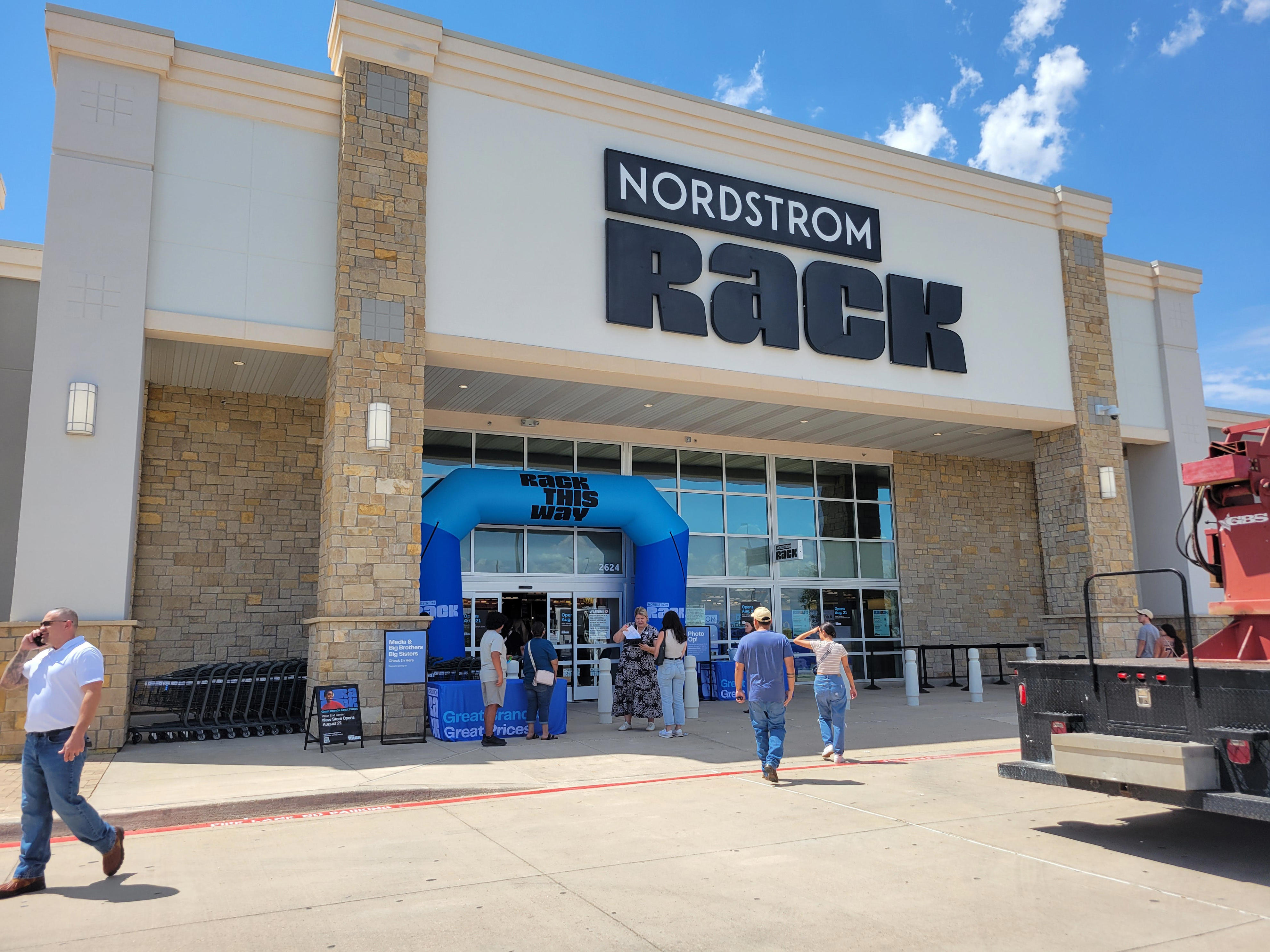 Nordstrom Rack Lubbock opens this week. Here's a first look and grand ...