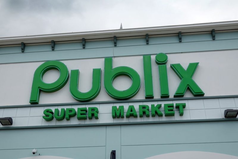 Thousands sign petition to bring back Publix hurricane cakes