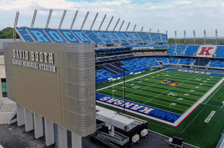 Heading to KU football games this year? What to know about travel, parking
