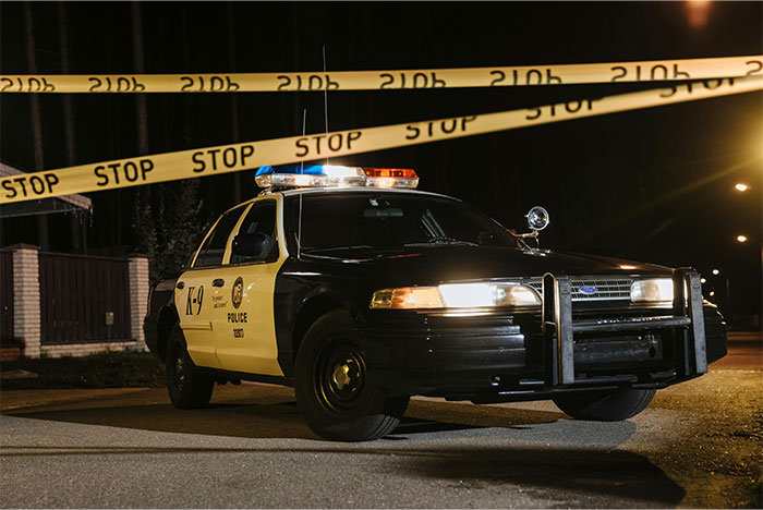15 Police Officers Share Crazy Stories That Are Wilder Than The Movies