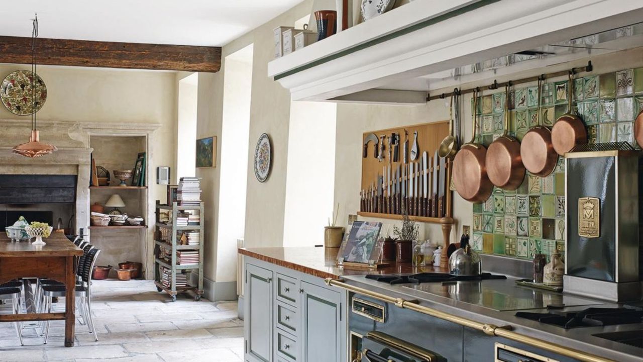 I fell in love with French copper cookware at Monet's house in Giverny ...