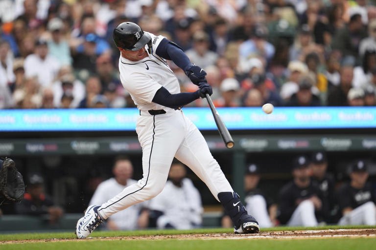 Dillon Dingler triples and doubles as Tigers sweep Astros with 7-2 win