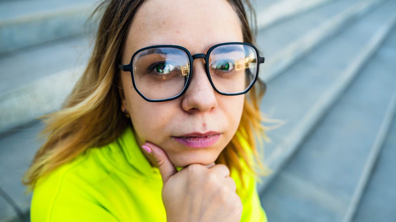 If Someone S Life Is Falling Apart These 11 Clues Are Almost Always There