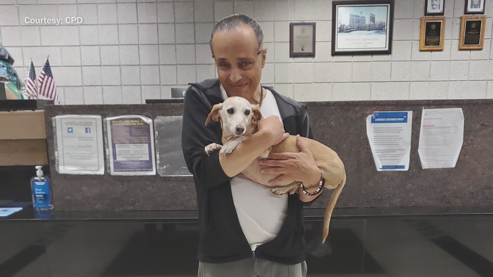 Stolen dog returned: Blind Chicago man shares emotional reunion