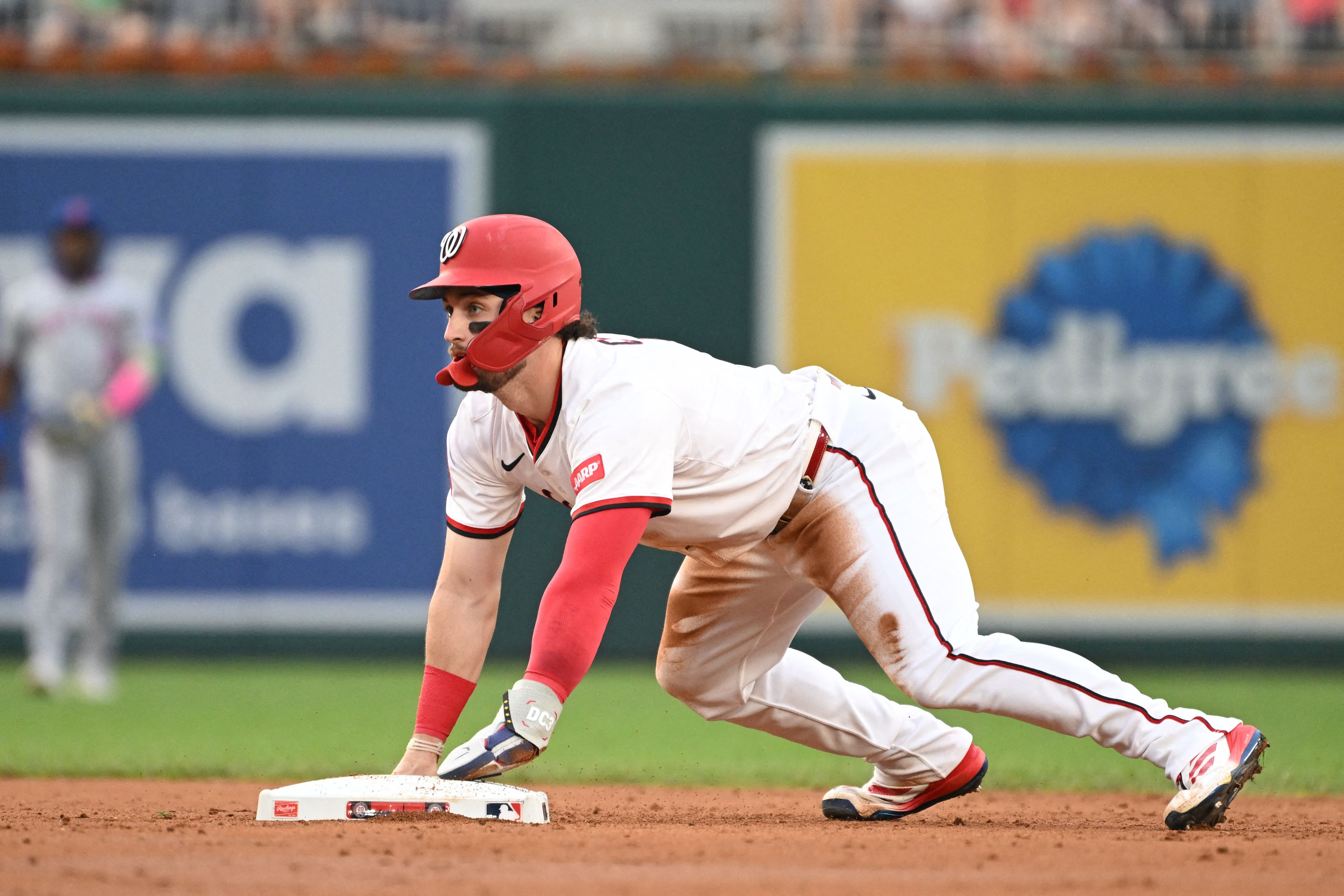 The Nats, warming to role as spoiler, make Mets pay for their mistakes