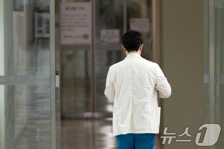 Benicia-Martinez Bridge work halted due to supply delays; Carquinez ...