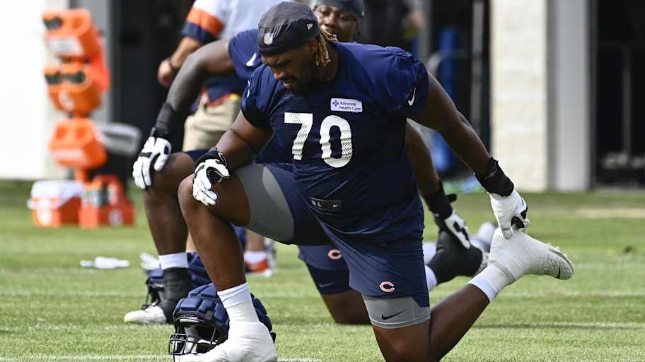 What Ozzy Trapilo's inability to take Bears left tackle job means