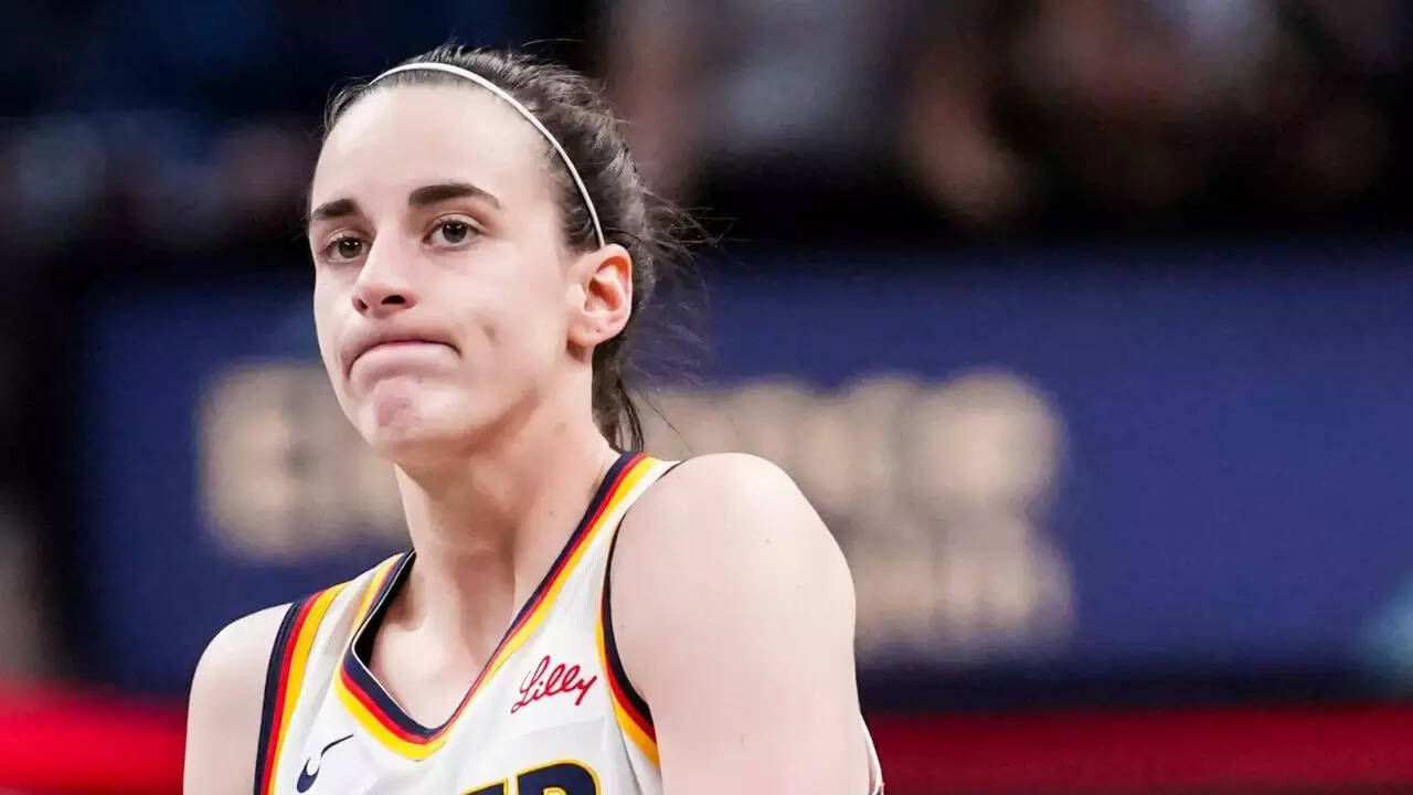 Caitlin Clark injury update: Indiana Fever star guard reportedly hit ...