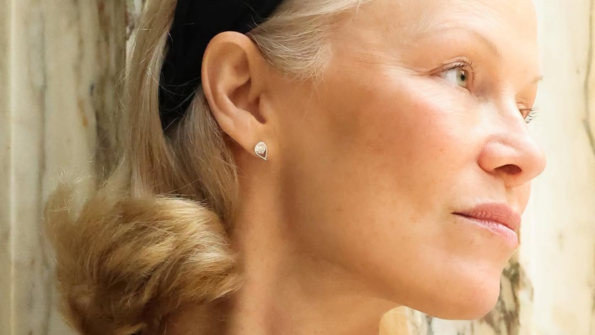 Pensábamos que este accesorio estaba olvidado, Pamela Anderson lo ...