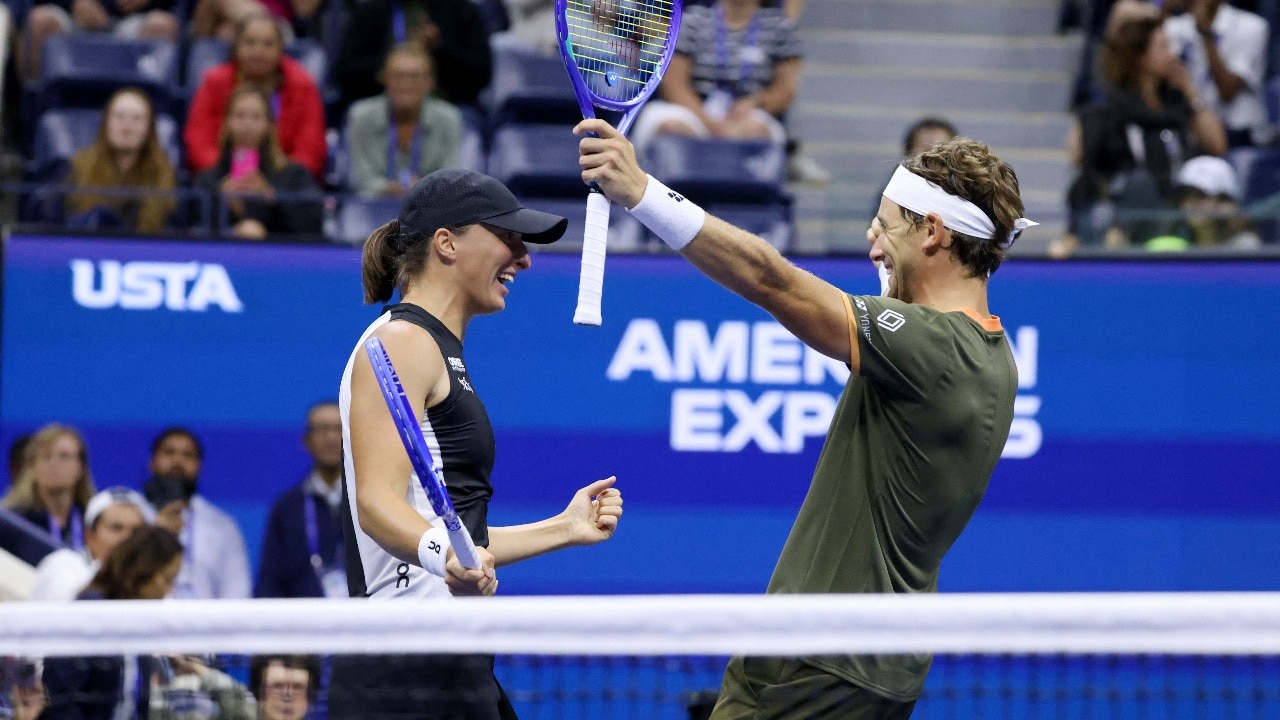 Swiatek-Rudd knock out Draper-Pegula to make it to US Open mixed ...