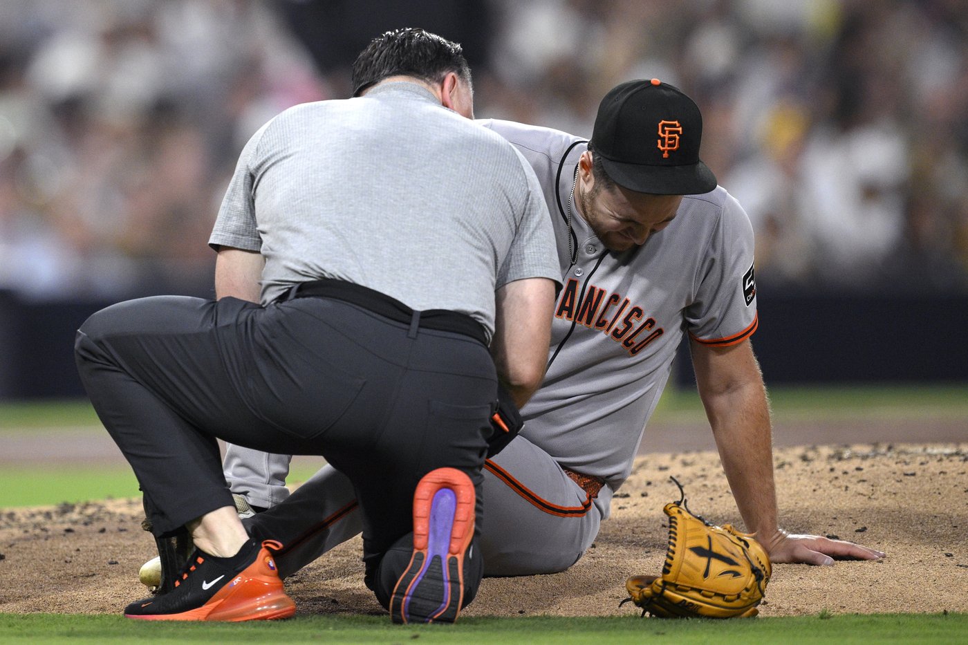 Giants right-hander Landen Roupp knocked out of game by line drive