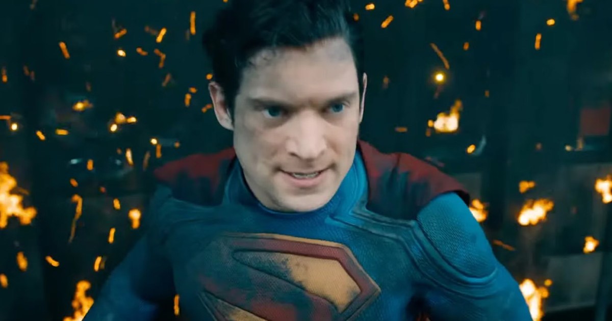 Superman gets shocking new look & powers as DC hero unleashes final form