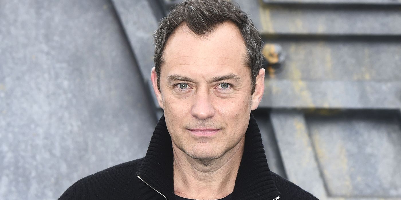 Jude Law's Mysterious 'Siegfried & Roy' Project With Andrew Garfield ...