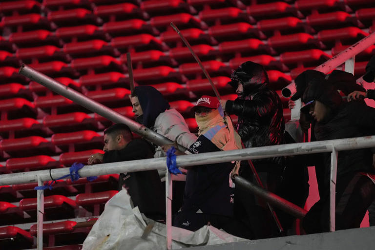 More than 100 Chilean fans arrested after violence in the stands during ...