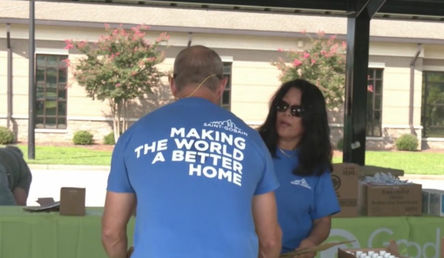 Hurricane Helene survivors receive ‘welcome home’ kits