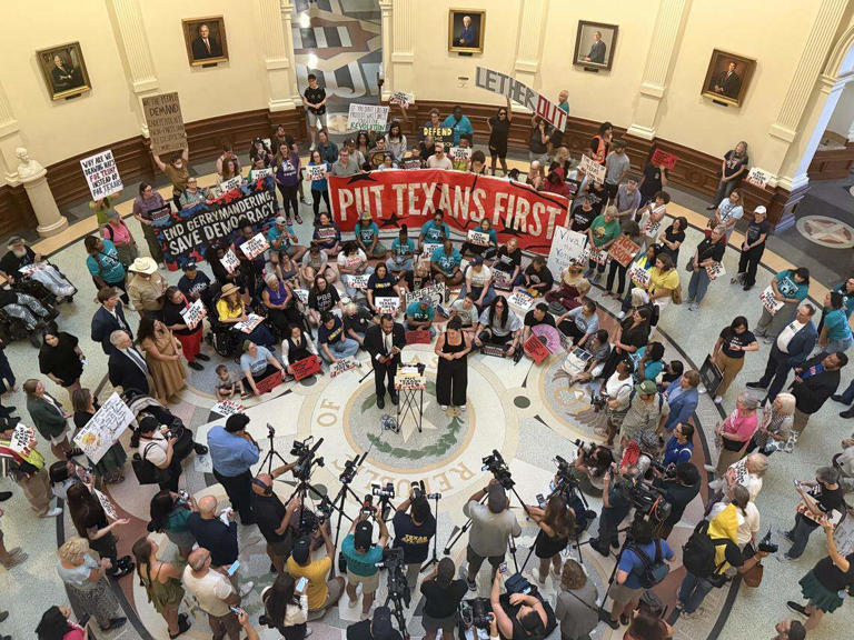 US Supreme Court clears way for Texas' new congressional map in 2026 ...