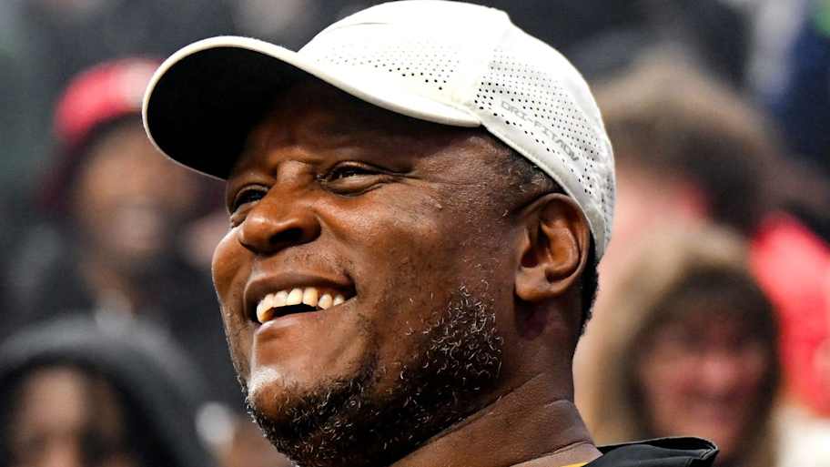 Barry Sanders Turned Down Cash to Celebrate Touchdowns
